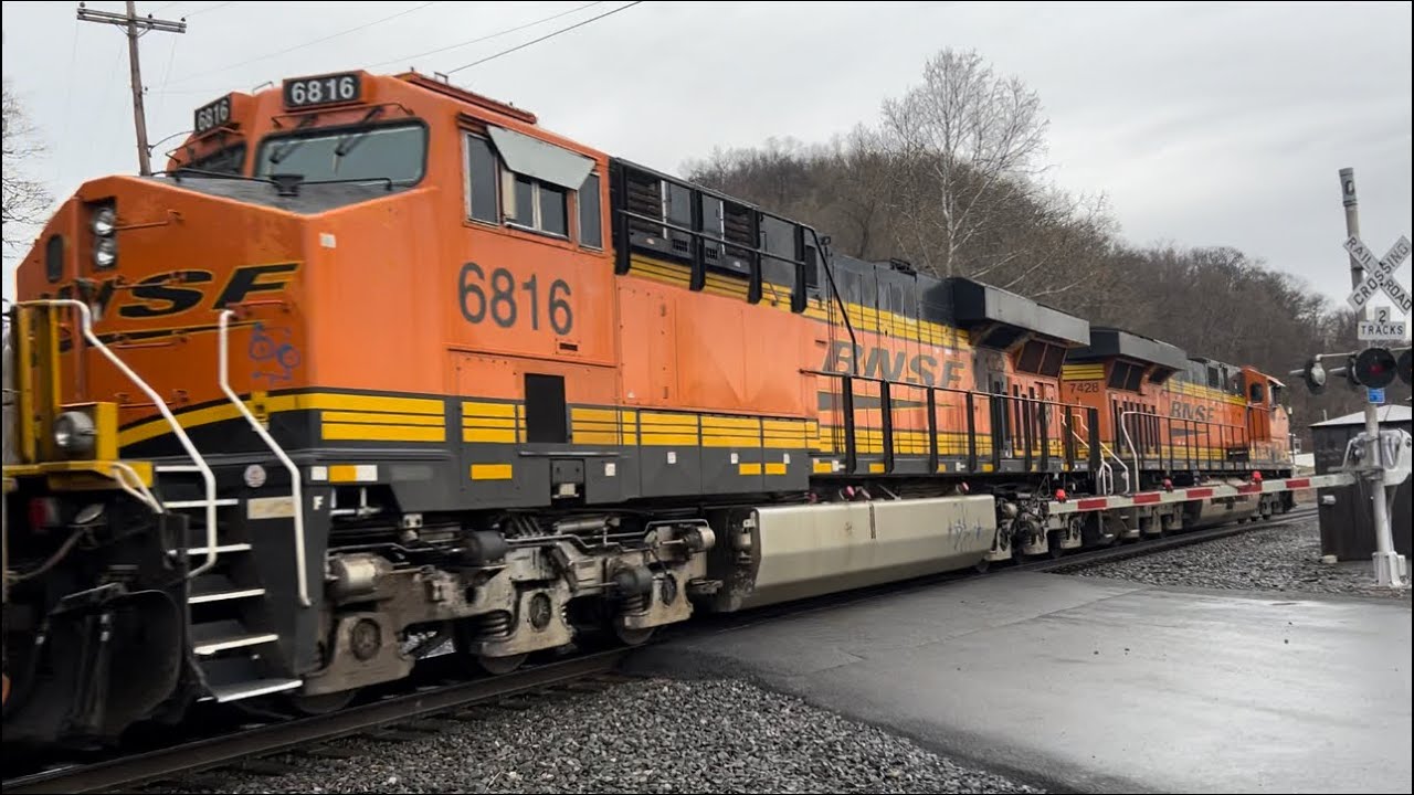 CSX RiverLine B714 my first BNSF catch!!🎃🎃 Ethanol Empties - YouTube