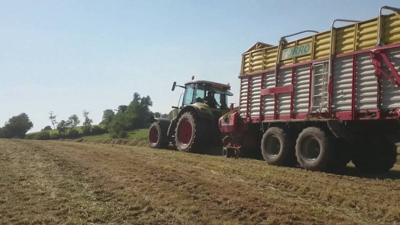 Lifting Silage With A Wagon In Drum Co Monaghan 2016 - YouTube