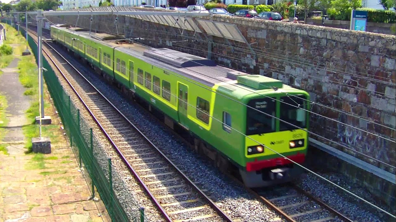 8520 Class Dart Train number 8629 - Blackrock, Dublin - YouTube