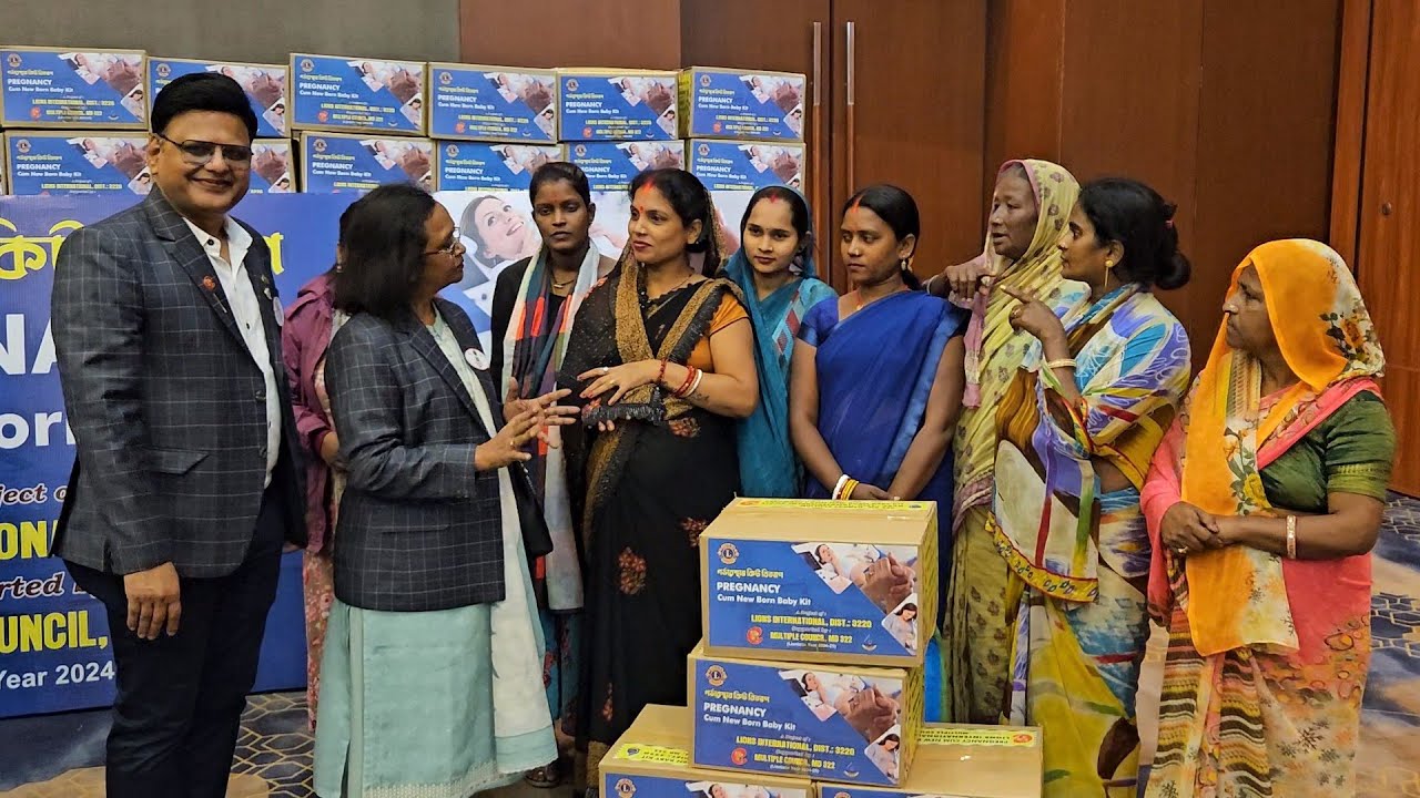 Guwahati: Pregnancy Cum New Born Baby Kit distribution by Lions ...