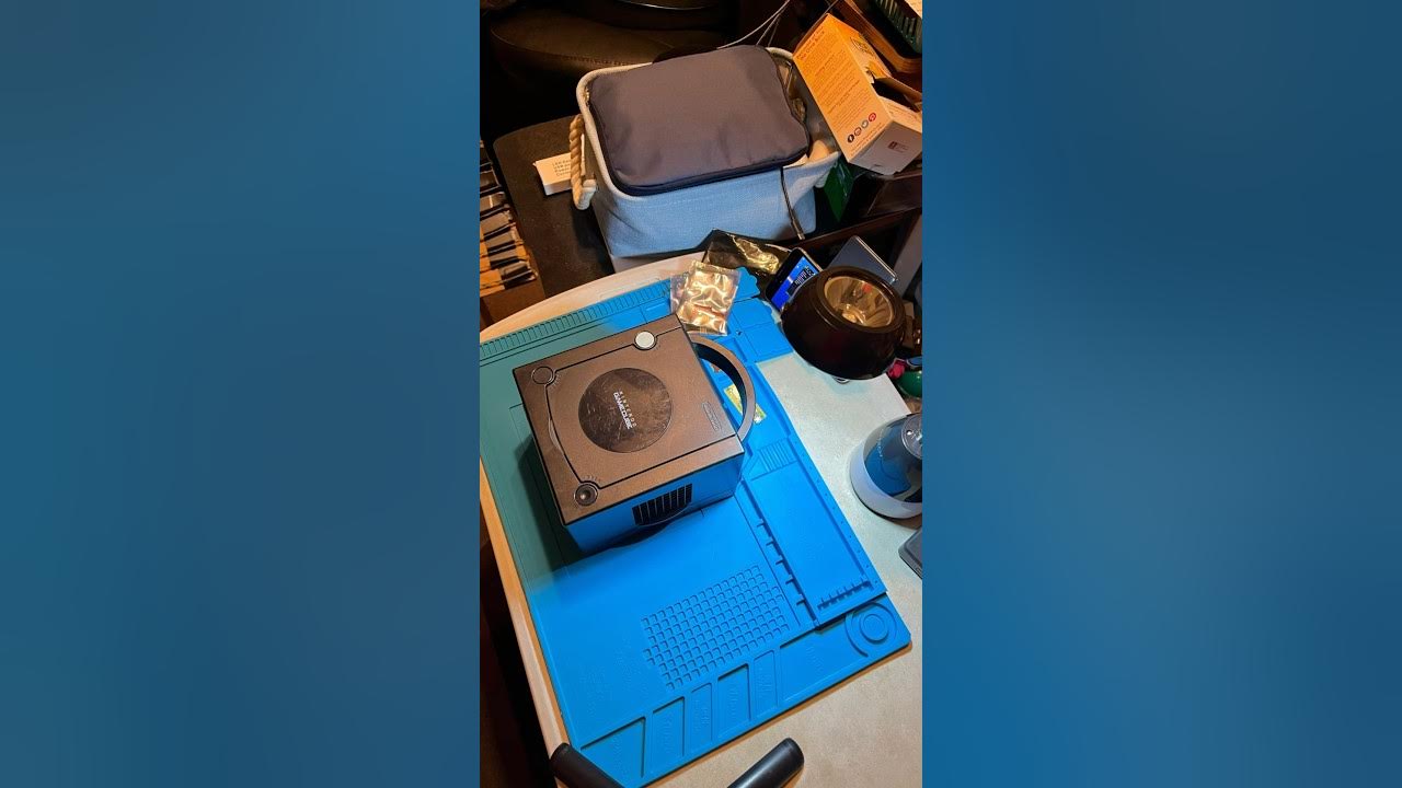 I modded my GameCube for the first time using PicoBoot - YouTube