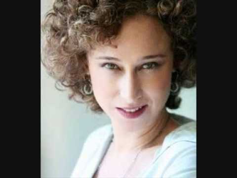 Mas que nada - Katia B - YouTube