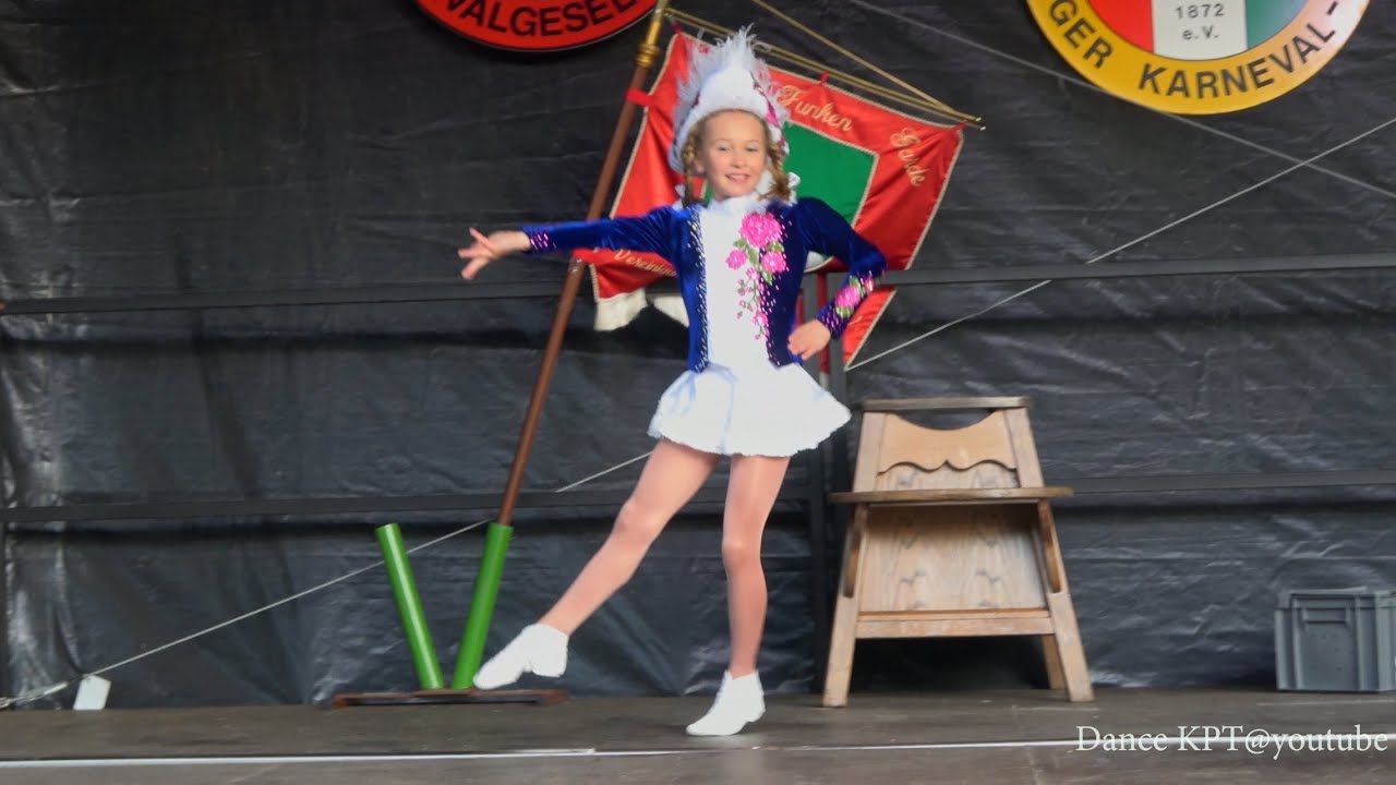 Tanzmariechen | Braunschweig Carnaval 11.11.2022 - YouTube