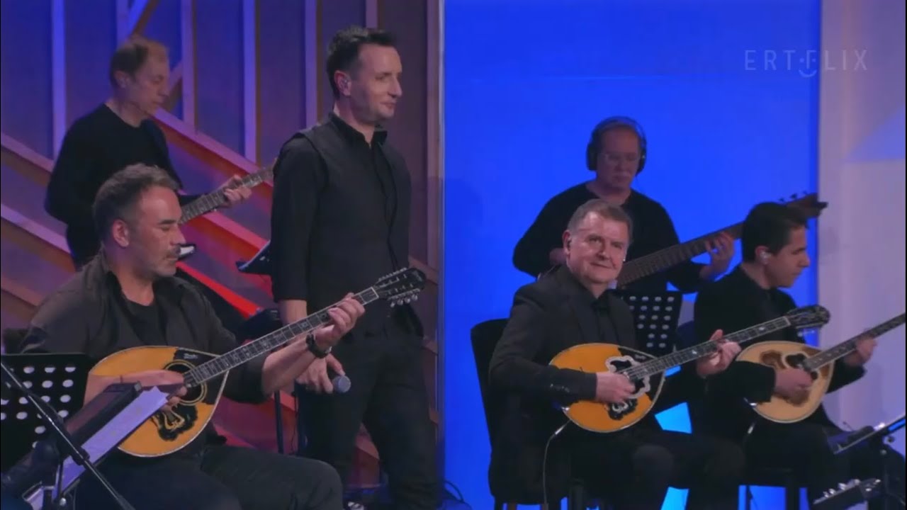 Δημήτρης Μπάσης - Θεσσαλονίκη (Live) - YouTube