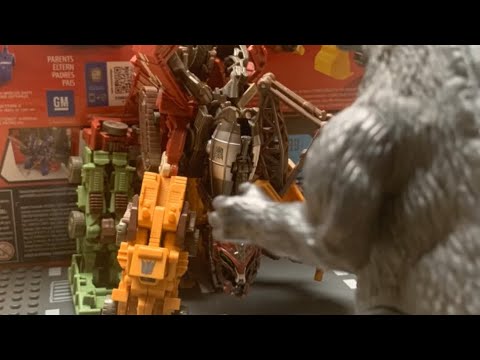Godzilla vs Devastator|short stop-motion film - YouTube