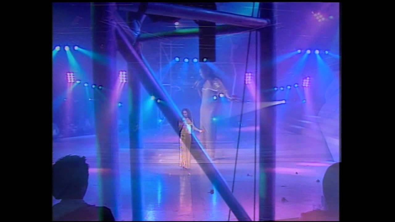 Celeste Johnson "Io Che Non Vivo" - YouTube