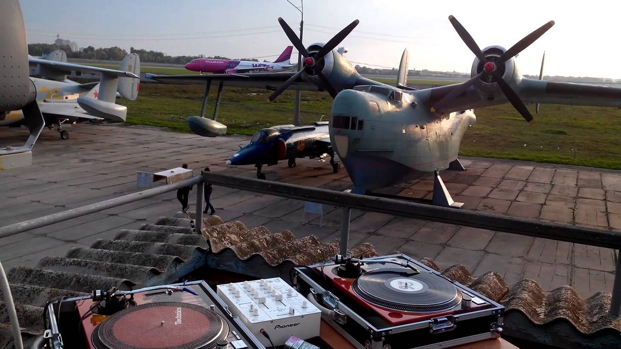 kanafer@aviamuseum 06 10 2013 KIEV - YouTube