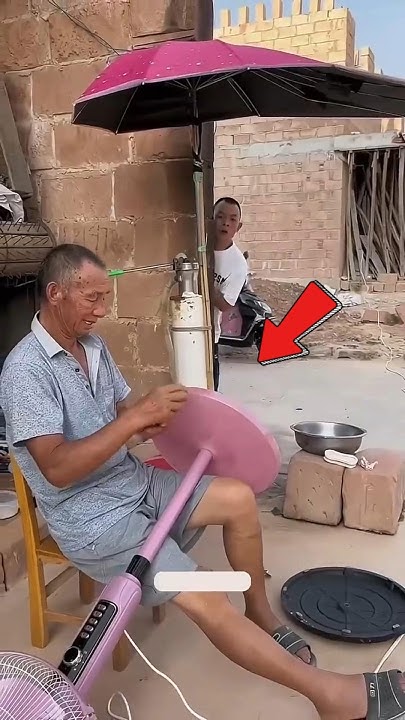 Pria Ini Curi Kipas Demi Uang Yang Tersembunyi 😱 #shorts - YouTube