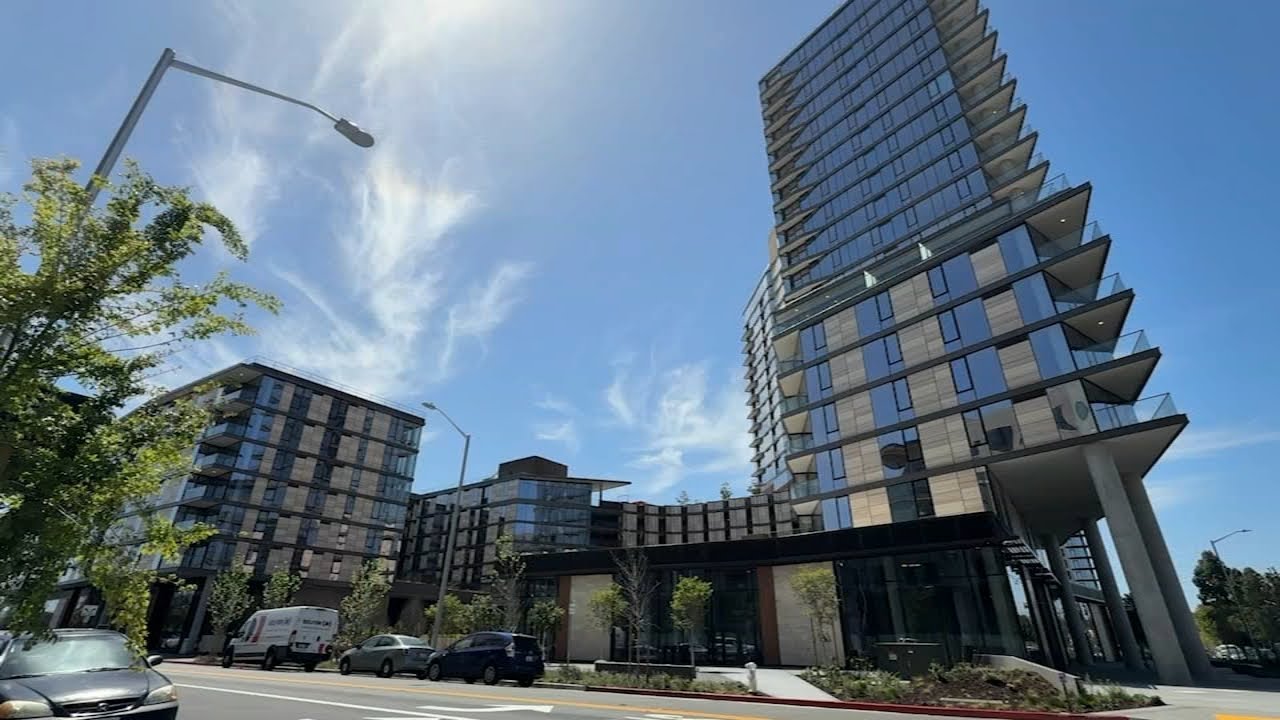 Tallest building in Santa Clara opens - YouTube