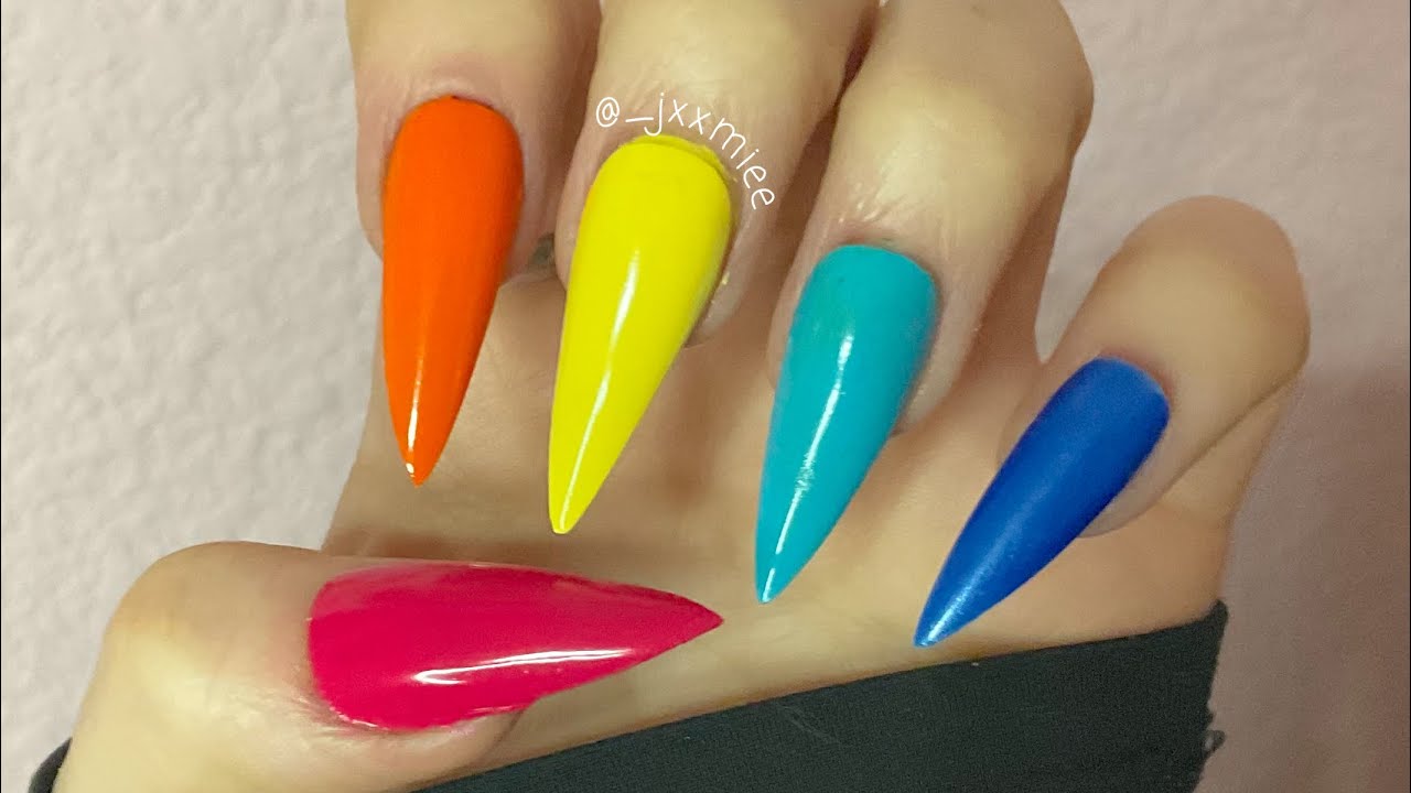 Enid Sinclair Nails // 🐺🌈🌸💕 ( no voiceover 💕) - YouTube