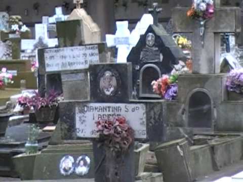 cementerio de lujan - YouTube