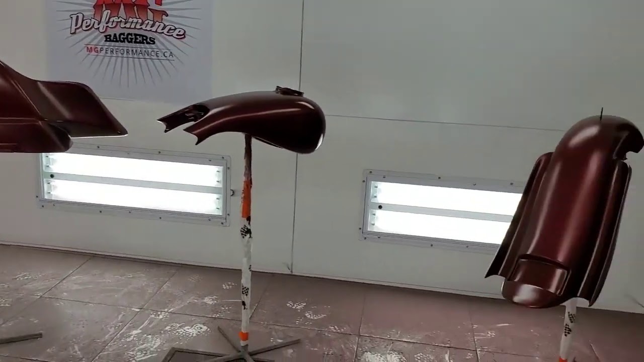 CUSTOM PAINT PEINTURE HARLEY DAVIDSON MG PERFORMANCE BAGGER - YouTube