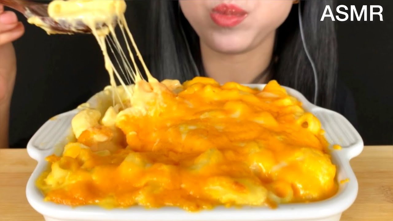 ASMR Cheesy Mac N Cheese | MUKBANG (Eating Sounds) - YouTube
