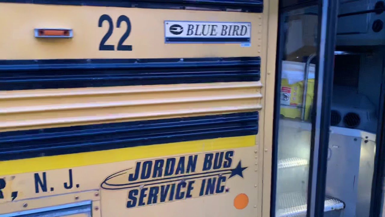 Peeking at 22’s Cockpit / 22 Leaving - 2010 Blue Bird Vision - YouTube