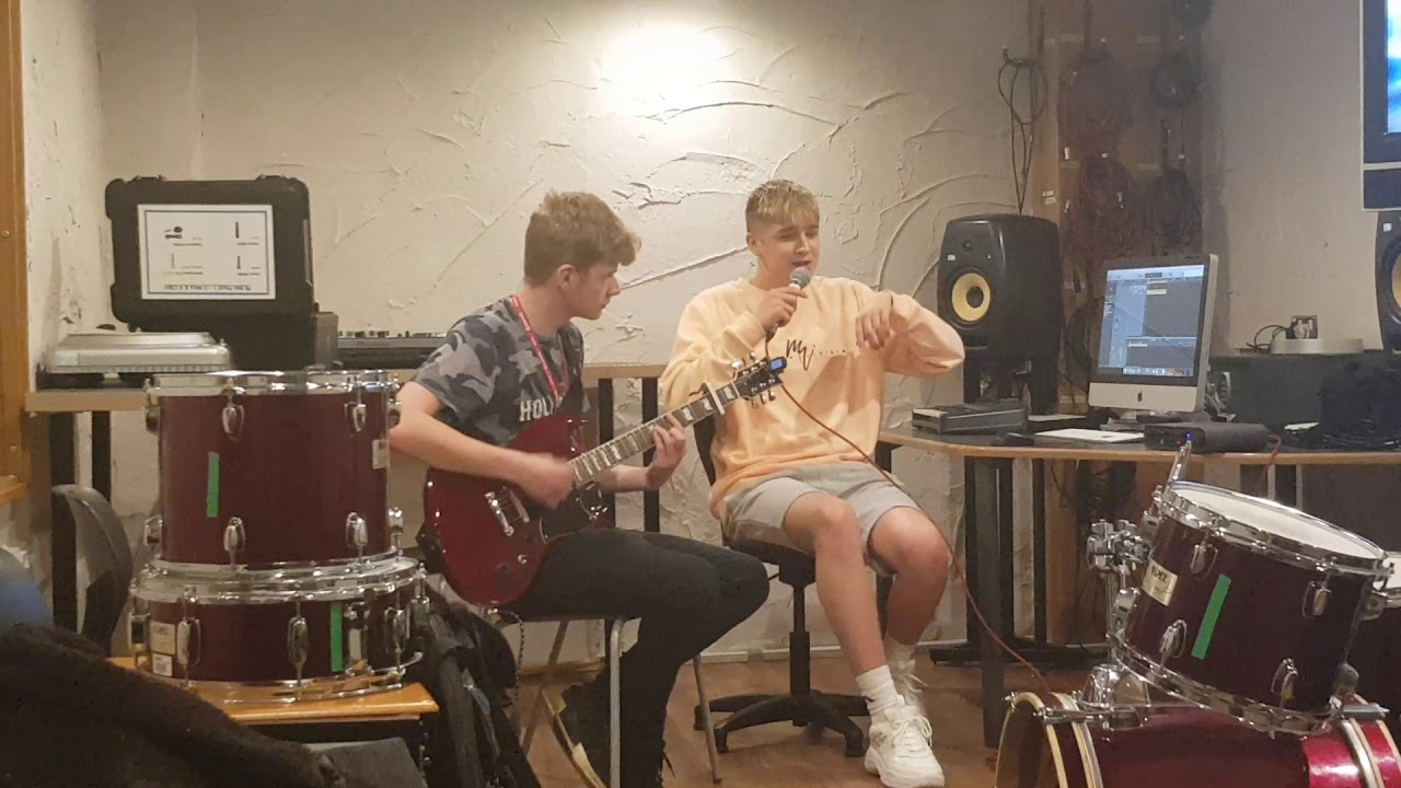 Alex B and Matthew Wardle- do it for you - YouTube