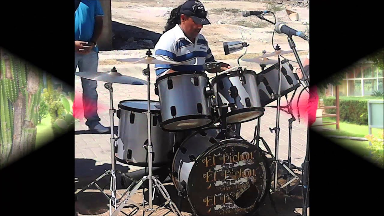EL PICHON y su norteño banda EL PAJARO CAGON - YouTube