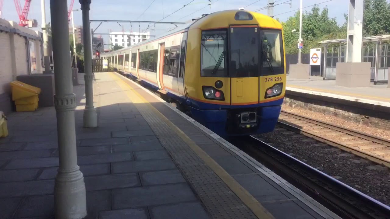 London overground class 378 departing at Camden Road - YouTube