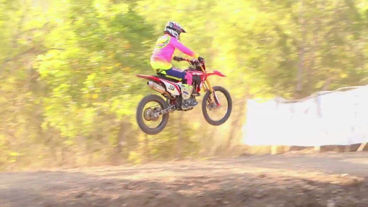 Evan Baker Juara 1 Motorcross TTU - Kelas Bergengsi Di Partai Final ...