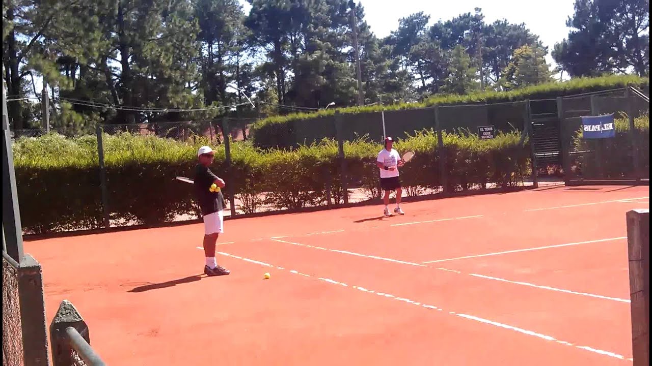 Ezequiel GIls hitting with Pablo Cuevas - YouTube