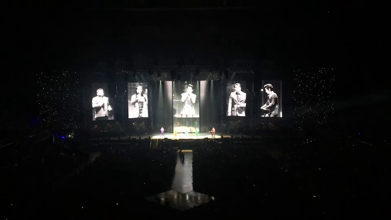 ยังรอคอยเธอเสมอ - B5 at #LoveIsHomeComing Concert [22122019] - YouTube