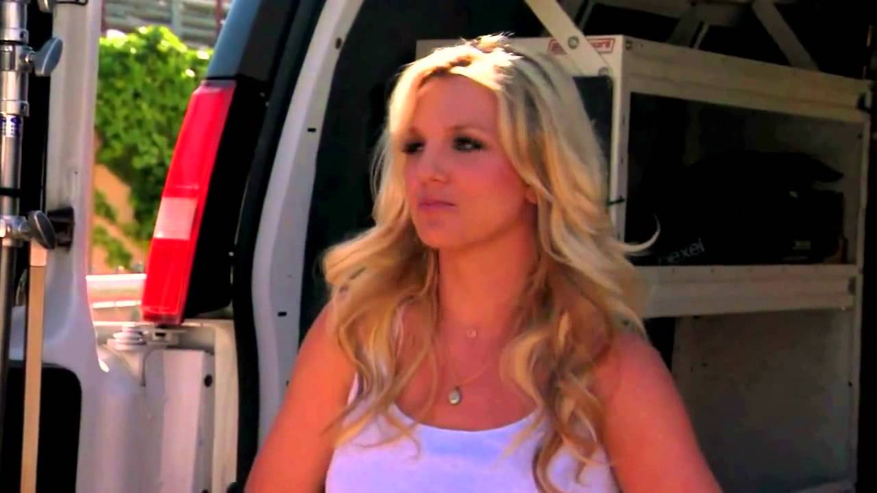 Britney Spears - Poo Cocktail Supreme - YouTube