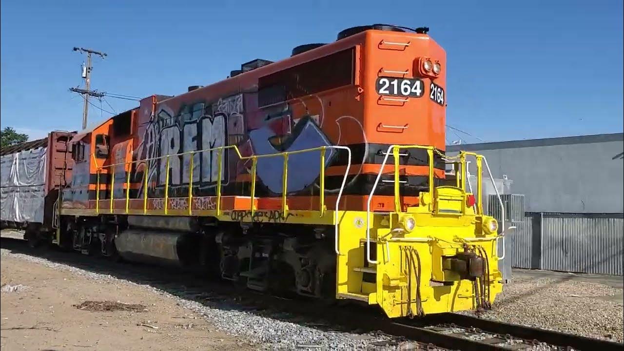 SJVR 2164 Reversed locomotive Passing Fresno st Fresno ca - YouTube