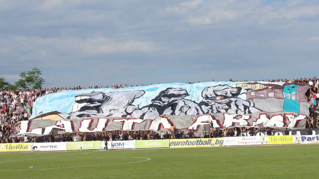 Lauta Army - YouTube