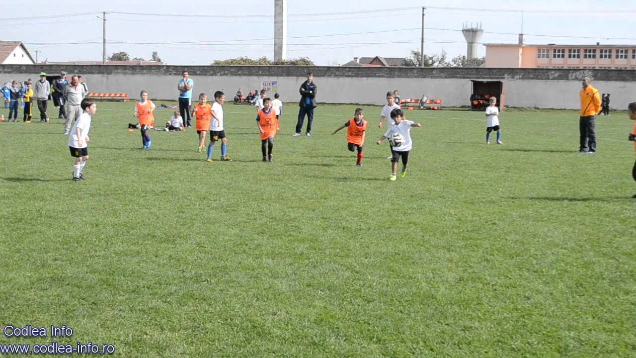 Cupa CSM Codlea la fotbal - Editia de toamna 2014 - YouTube