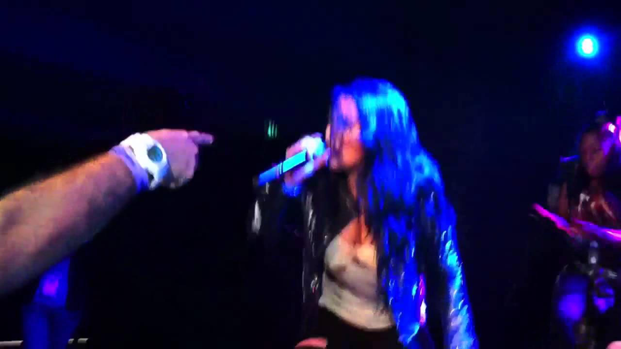 Jojo - get out (leave) live in Dallas - YouTube