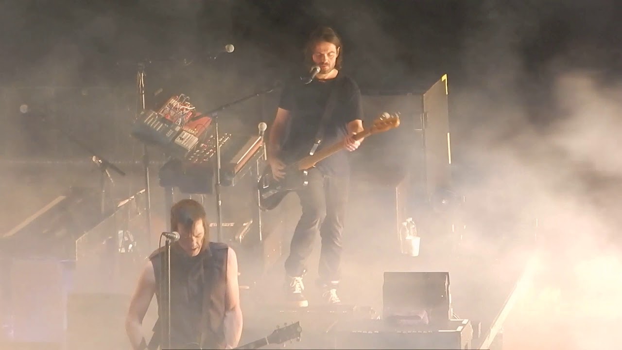 Nine Inch Nails - Help Me,I'm In Hell & Happiness In Slavery (Live 9-19 ...
