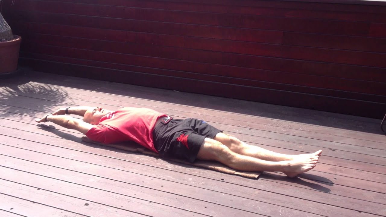 Paradiso CrossFit Gymnastics - Tuck Up - YouTube