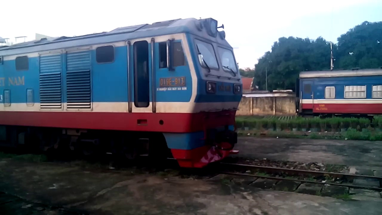 D13E-715 đẩy D19E-913 ráp vào D13E-706 - YouTube