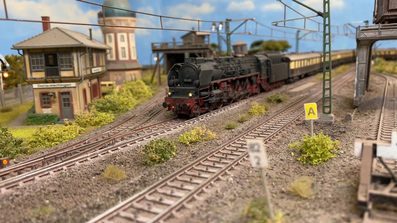 Modelleisenbahn Alterungen Wolbink Spur H0 Fahrbetrieb BR08 1001 DR ...