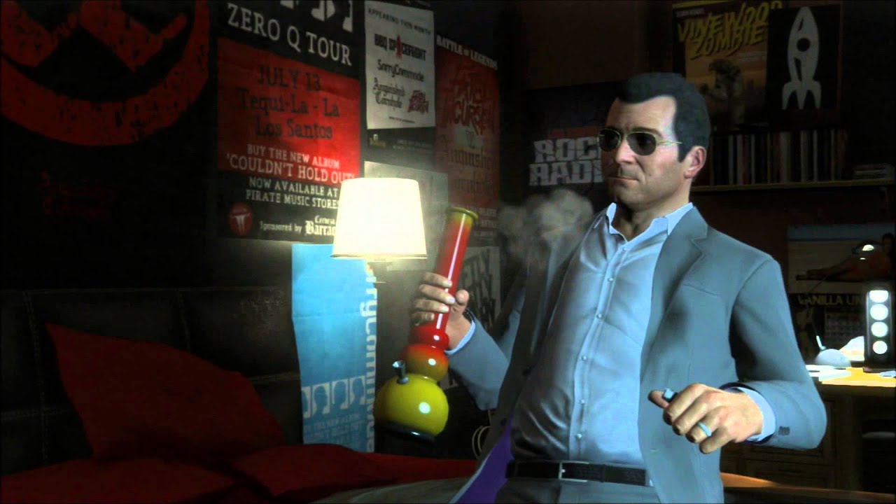 GTA V Michael Bong Hit - YouTube