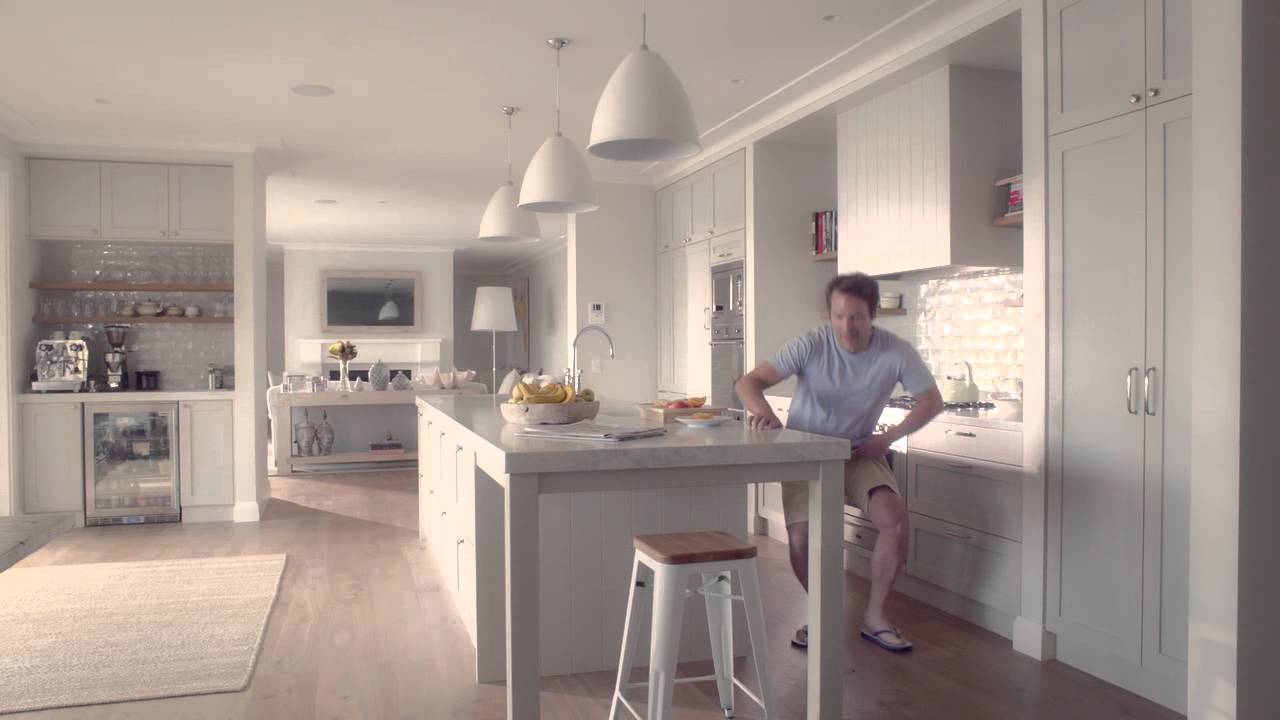 Stayz- Hide and Seek - YouTube