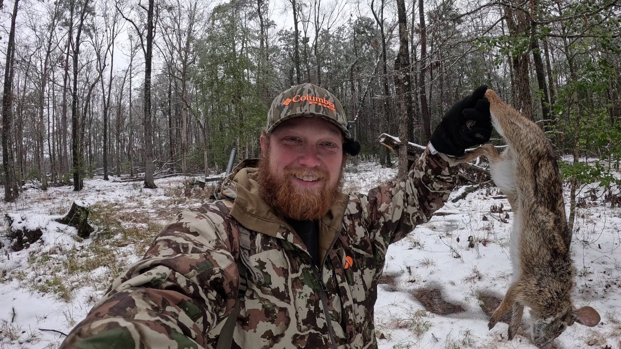 Rabbit Hunting in the Snow in Arkansas - YouTube