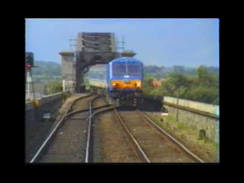 New 201 class loco number 208 arriving in Drogheda on the Enterprise ...
