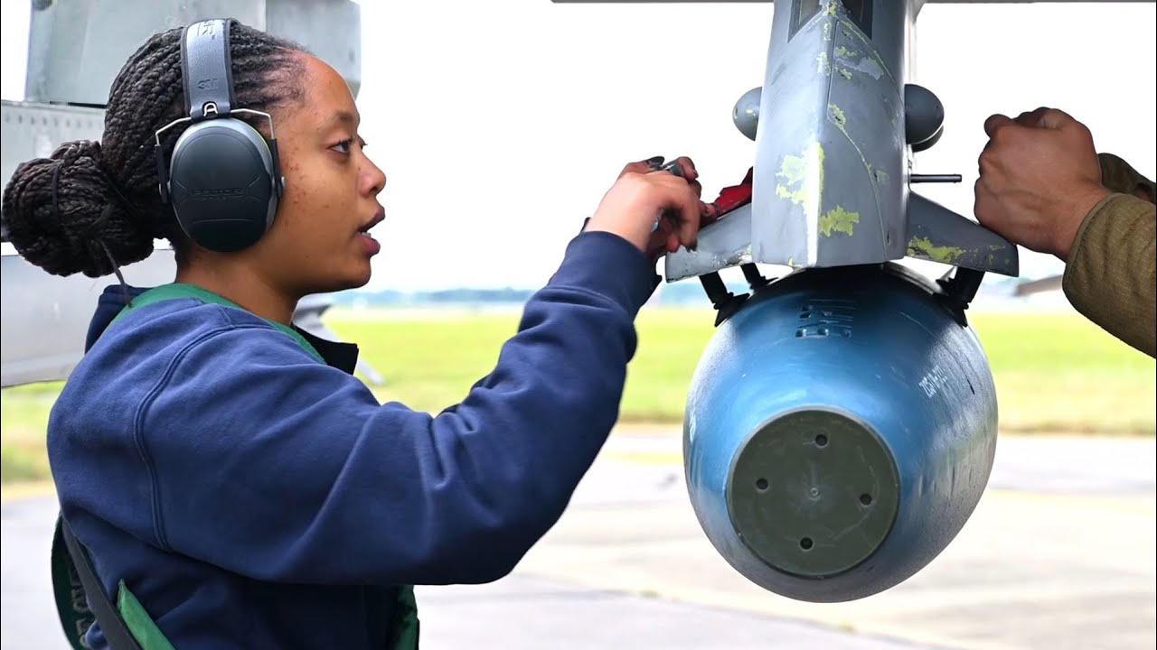 Airmen Load Weapons to F-16 Fighting Falcon Fighter Jets Before Takeoff ...