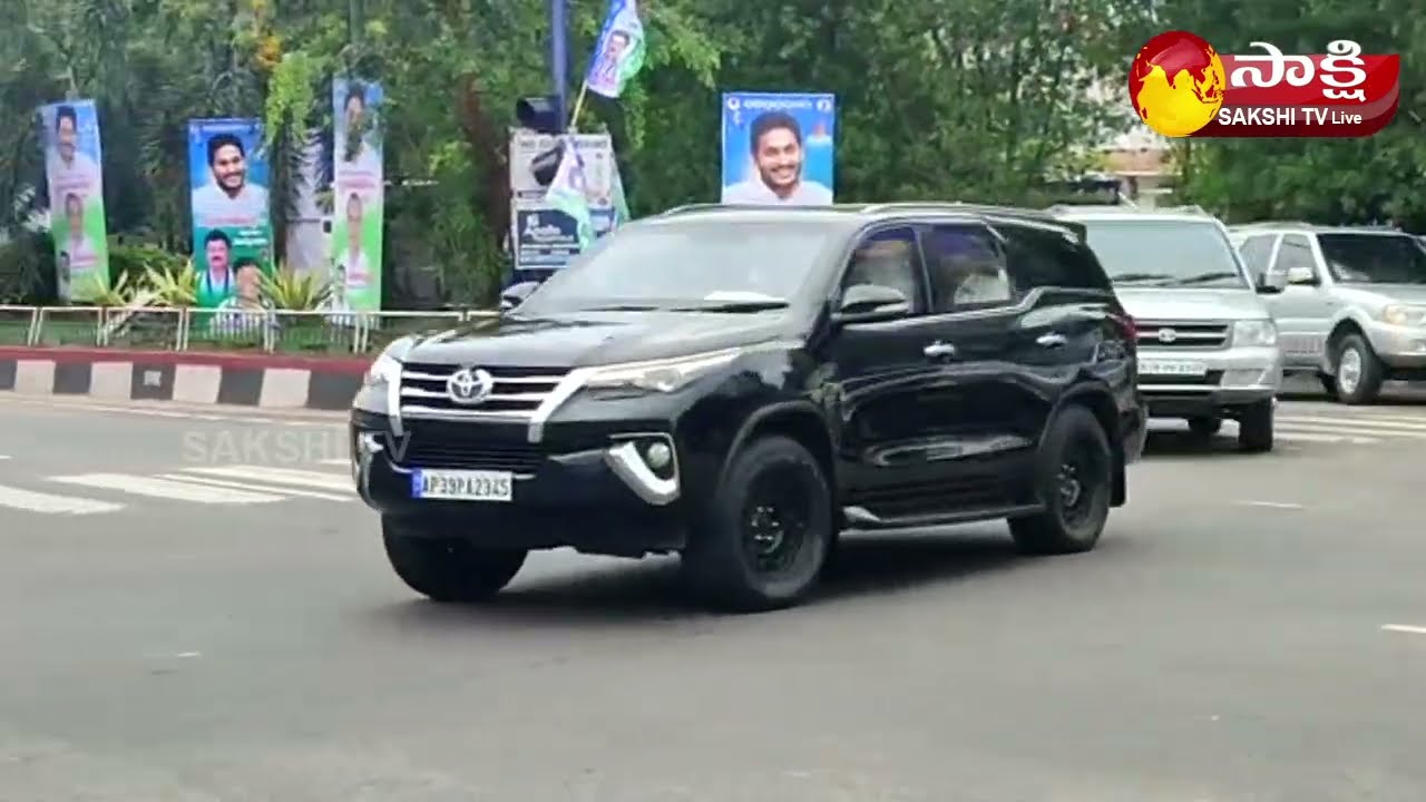 AP CM YS Jagan Convoy Visuals At Visakhapatnam | YSR Vahana Mitra 2022 ...