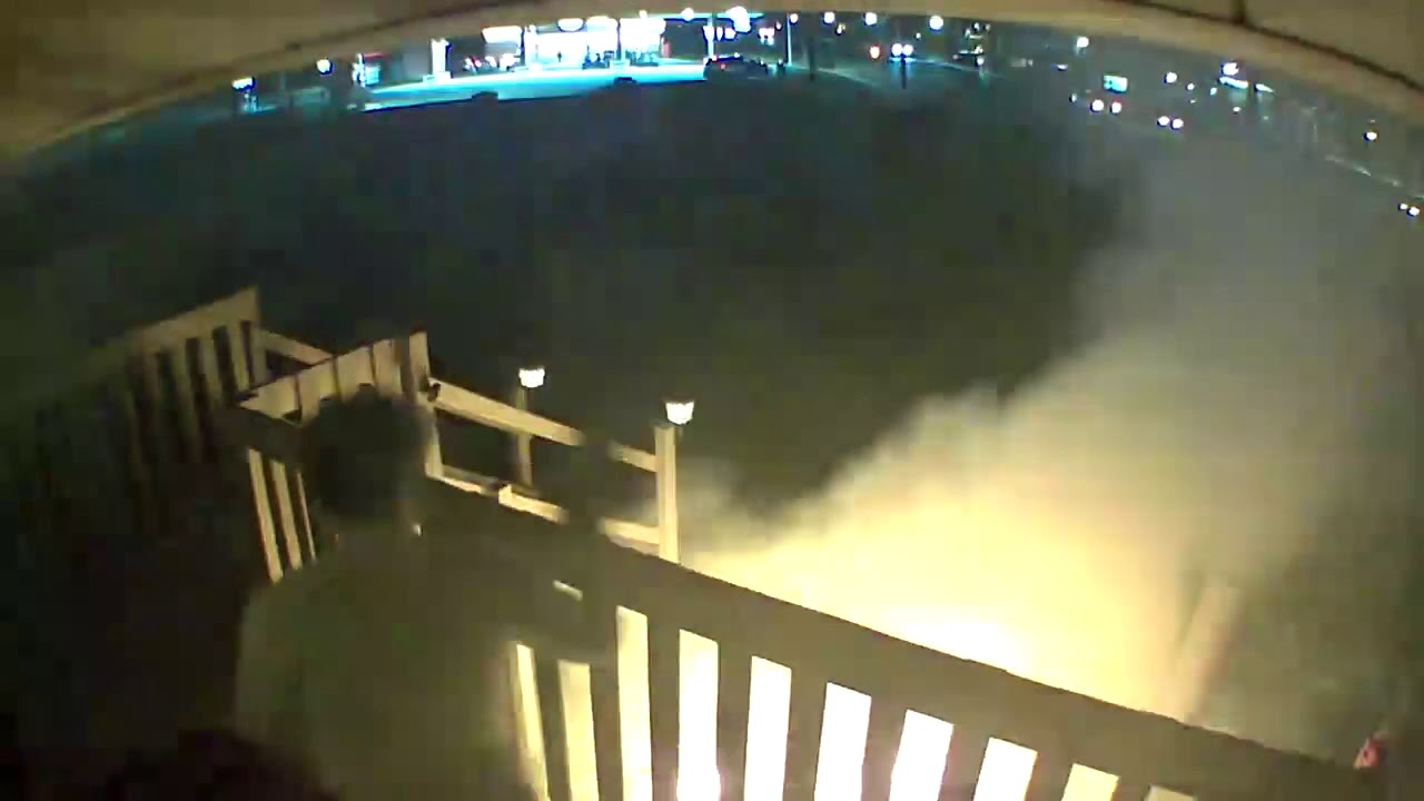 Massive fireball from grease fire - YouTube