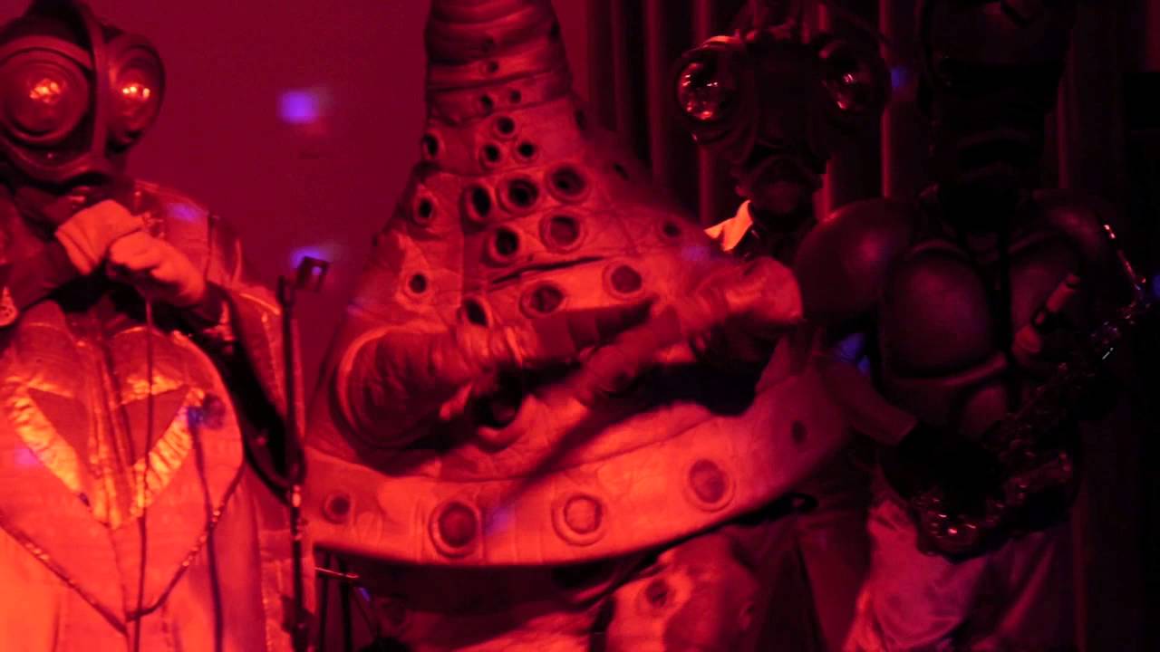 BIG NAZO Intergalactic Creature Band: "Bionic Boo Hoo" - YouTube