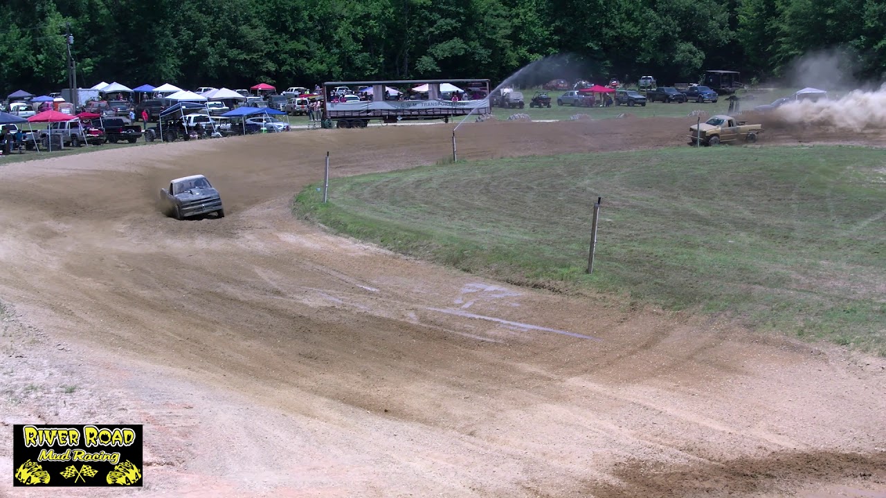 23 Redneck Outlaw vs Miss Behavin - YouTube