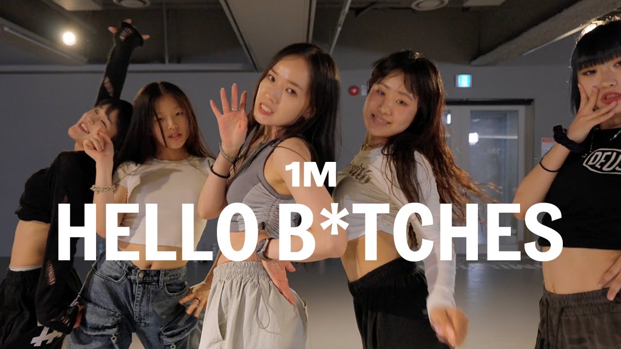 CL - Hello B*tches / Learner's Class - YouTube