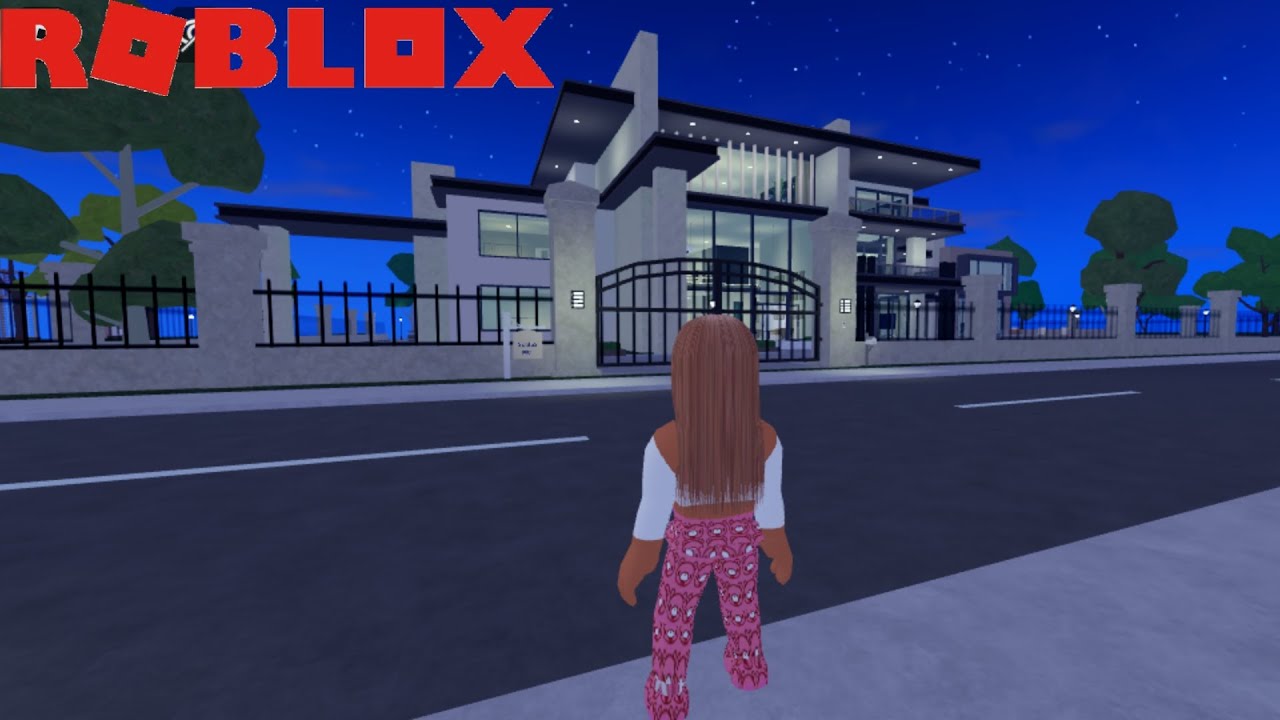 Metro City Life Mansion with (Indoor Basketball Court) Tour - YouTube