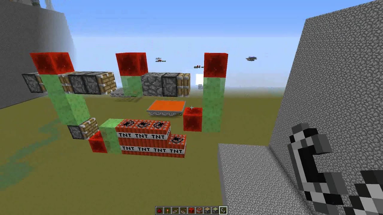 Minecraft - TNT missile (flying machine) - YouTube