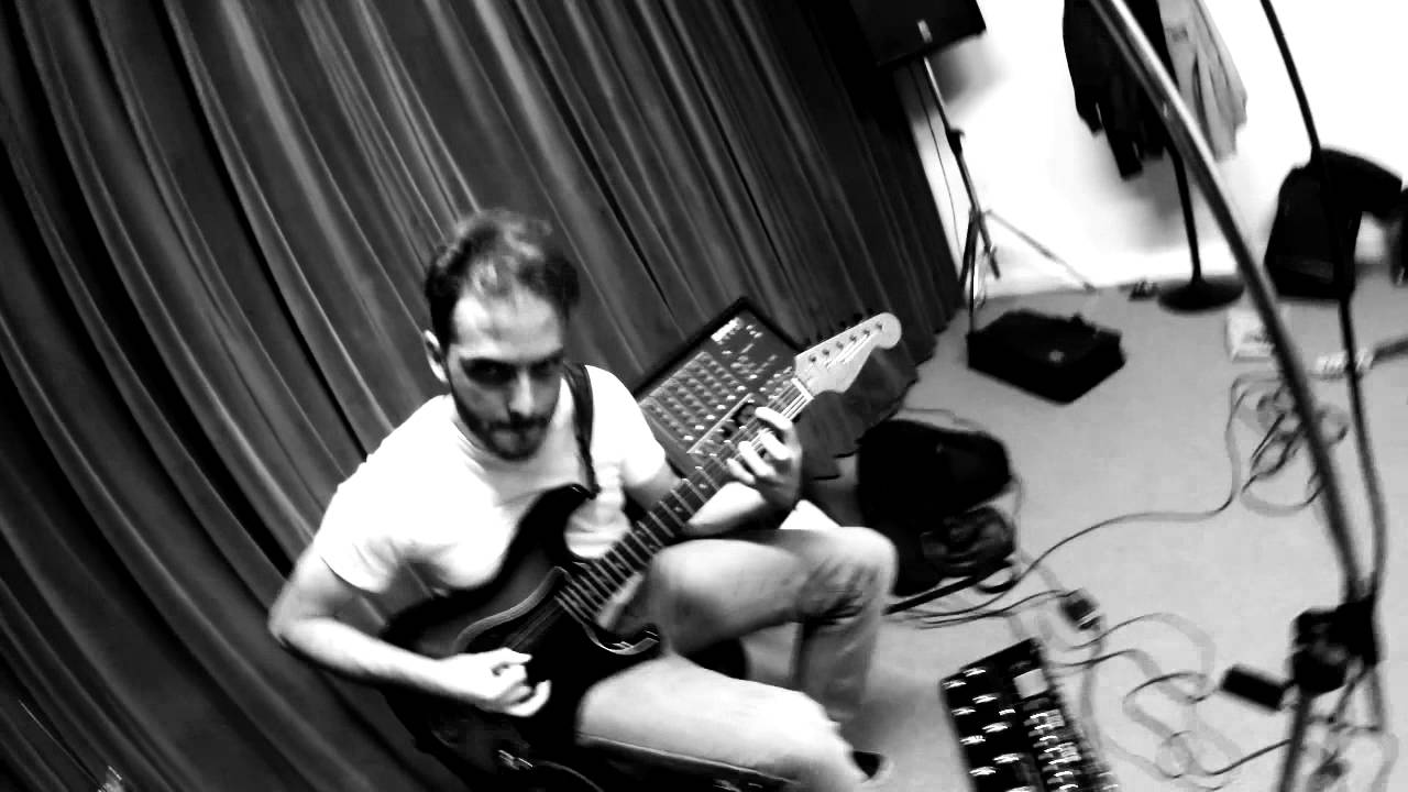 Metalcore breakdowns in Standard E guitar tuning - YouTube