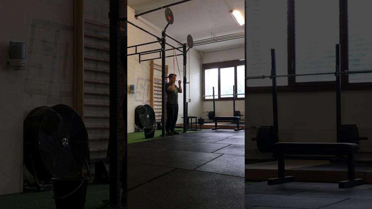 Upper body accessory / banded triceps pushdowns - YouTube