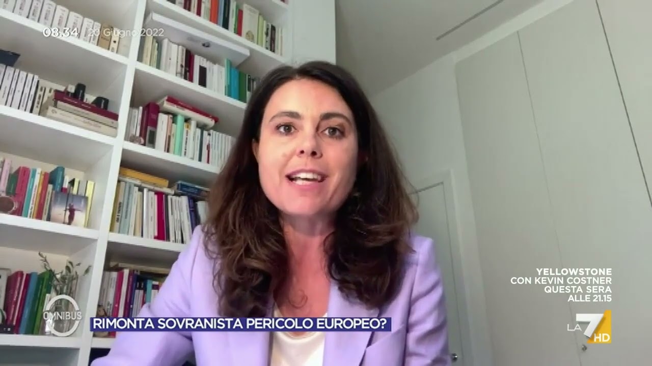 Bonafè: "UE unita e presente". E Paragone sorride e sospira... - YouTube