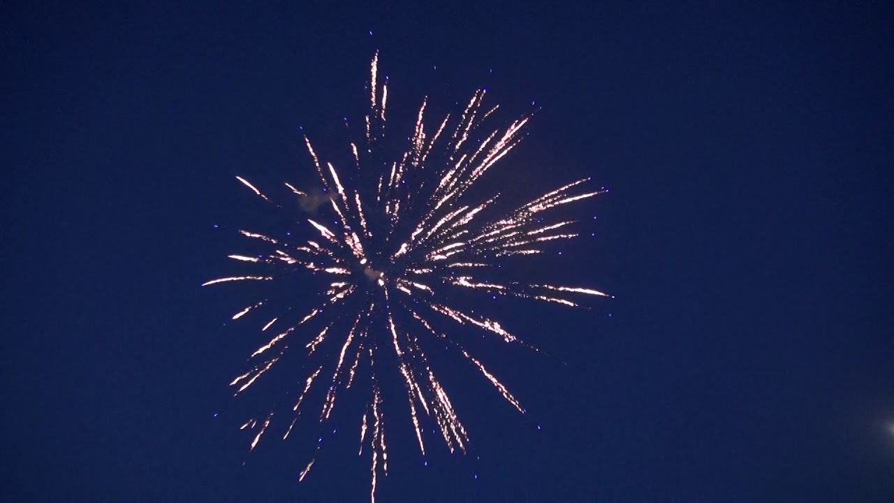 Lew's Fireworks Demo 2018 - 200G Florals (2) and 350 Gram - YouTube