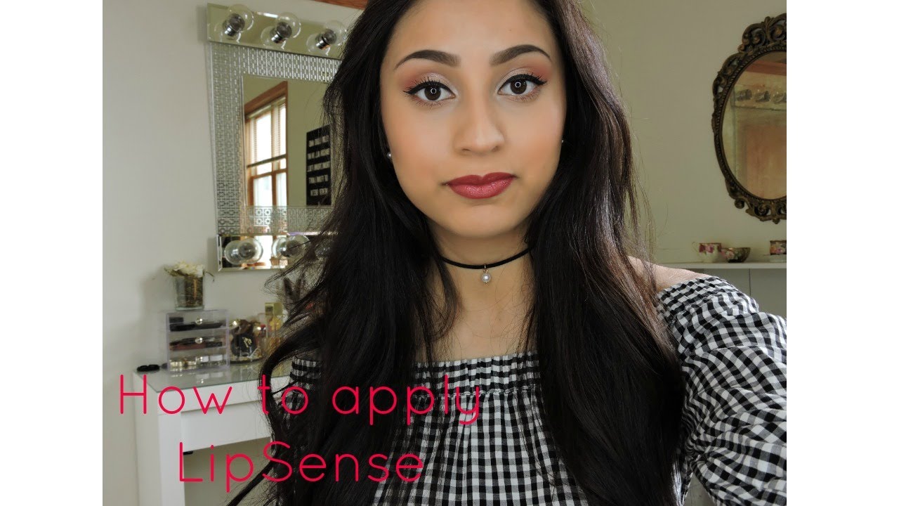 How to apply LipSense - YouTube